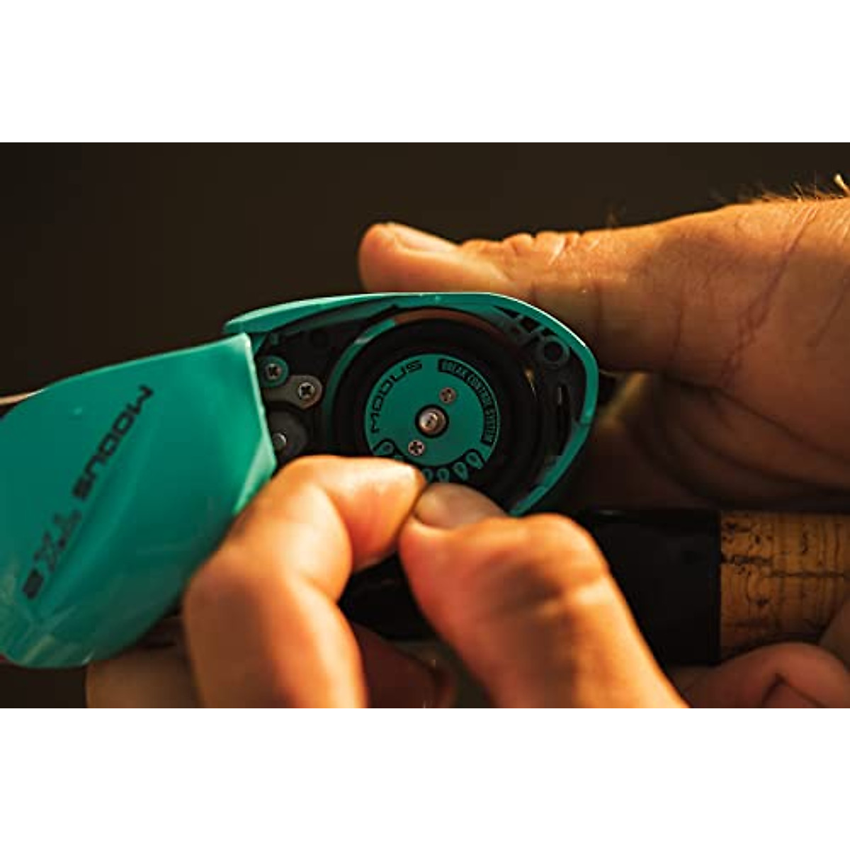 13 FISHING - Modus TX2 Baitcast Reel - 7.3:1 Gear Ratio - Right Hand Retrieve (Salt+Fresh) - MODTX2-7.3-RH, Seafoam Green