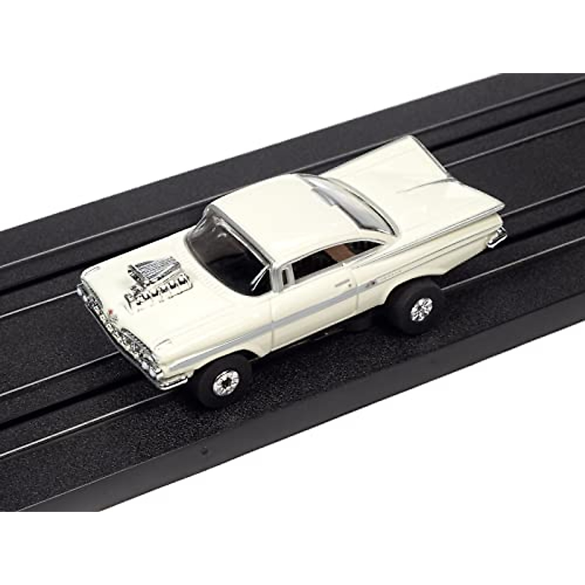 Auto World Thunderjet 1959 Chevrolet Impala Street Rod w/Blower (White) HO Scale Slot Car