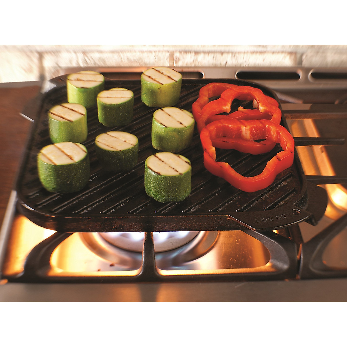 Lodge LSRG3 Cast Iron Single-Burner Reversible Grill/Griddle, 10.5-inch