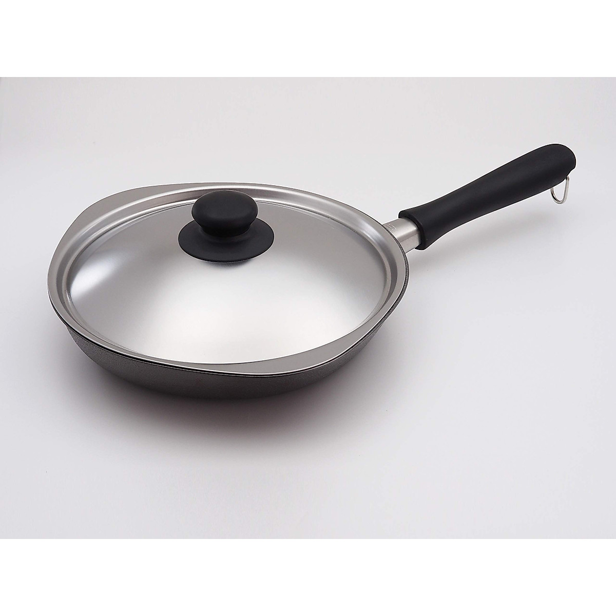 Sori Yanagi Iron Frying Pan, Made in Japan, 9.8 inches (25 cm), Double Fiber Line Nitride Treatment, Includes Lid, Induction Compatible