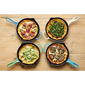 Le Creuset Enameled Cast Iron Signature Iron Handle Skillet, 9" (1-3/8 qt.), White