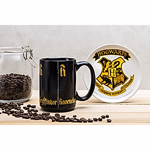 Zak Designs Harry Potter Ceramic Color Changing Mug and Plate Set for Coffee, Tea, Breakfast or Dessert with Unique Heat Reactive Artwork (2-Piece, Non BPA, Hogwarts)