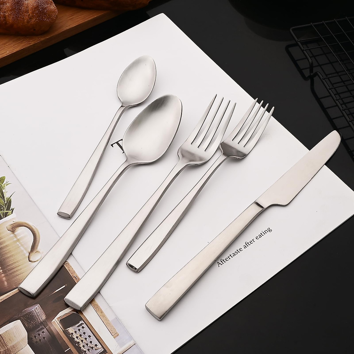 JASHII Set of 4, 304 Stainless Steel 8.27" Dinner Forks Set with Square Handle, Satin Finish Matte Silver Table Forks Thick Silverware Fork Set, Dishwasher Safe