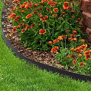 Gardzen 1.5" x 33' Landscape Edging Kit, Garden Edging Coil Comes with 40 Pcs Spikes, No Dig Lawn Border Design