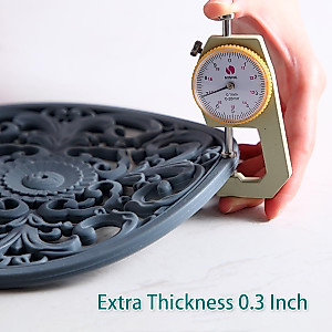 Extra Thick Silicone Trivet Mat for Hot Dishes, Hot Pots and Pans, Pot Holder, Hot Pad to Portect Your Table and Countertop, Kitchen Decor and Accessories,Merlot Red,Set of 3