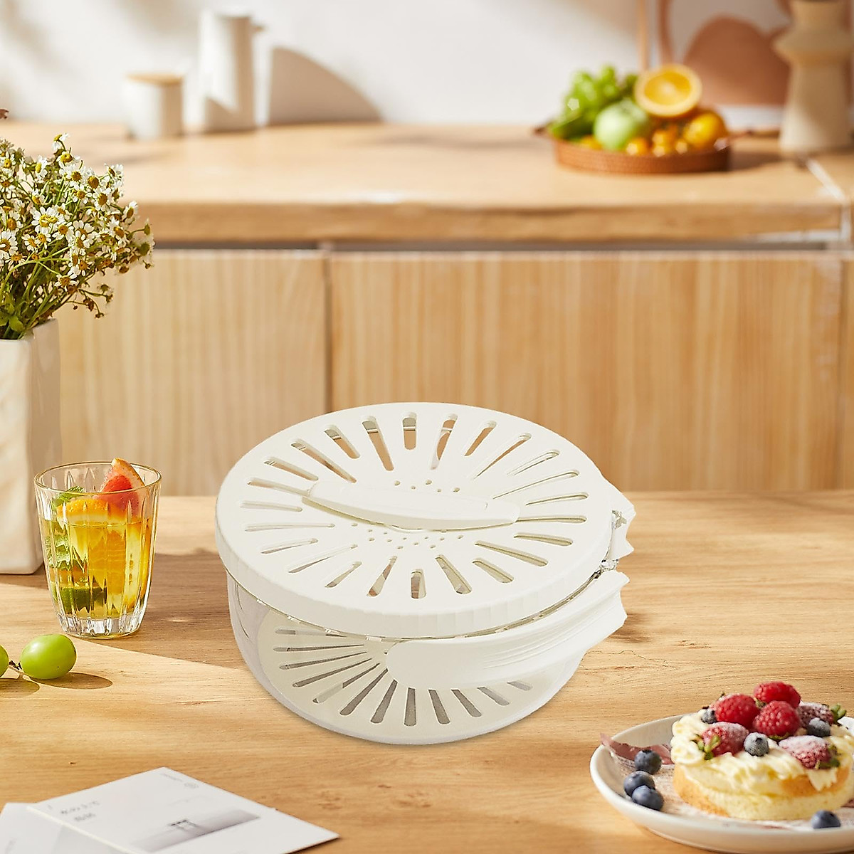 YWJLQH Drain Basket Keeper Container Reusable with Handle Washing Basin Fruits Saver Fruit Drainer Bowl for Strawberry Fruits Grapes, White