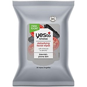 Yes To Face Wipes for Women and Men, Charcoal Facial Cleansing Wipes for use as a Make Up Remover, Cleaning, Soothing, Tomatoes (Pack of 1)