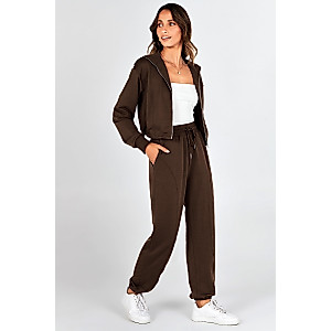 PRETTYGARDEN Women's 2 Piece Tracksuit Outfits Long Sleeve Zip Up Sweatshirt Drawstring Sweatpants Lounge Set (Coffee,Large)