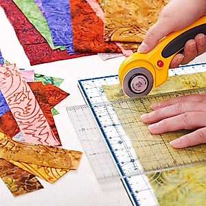 U.S. Art Supply 13.5" x 13.5" Rotary WHITE/BLUE High Contrast Professional Self Healing 7-Layer Durable Non-Slip Cutting Mat Great for Scrapbooking, Quilting, Sewing and all Arts & Crafts Projects