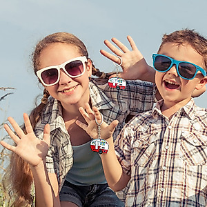 Hicarer 2 Pieces Retro Camper Keychain Cute Camping Car Keychain Travel RV Key Ring for Key Bag Decoration