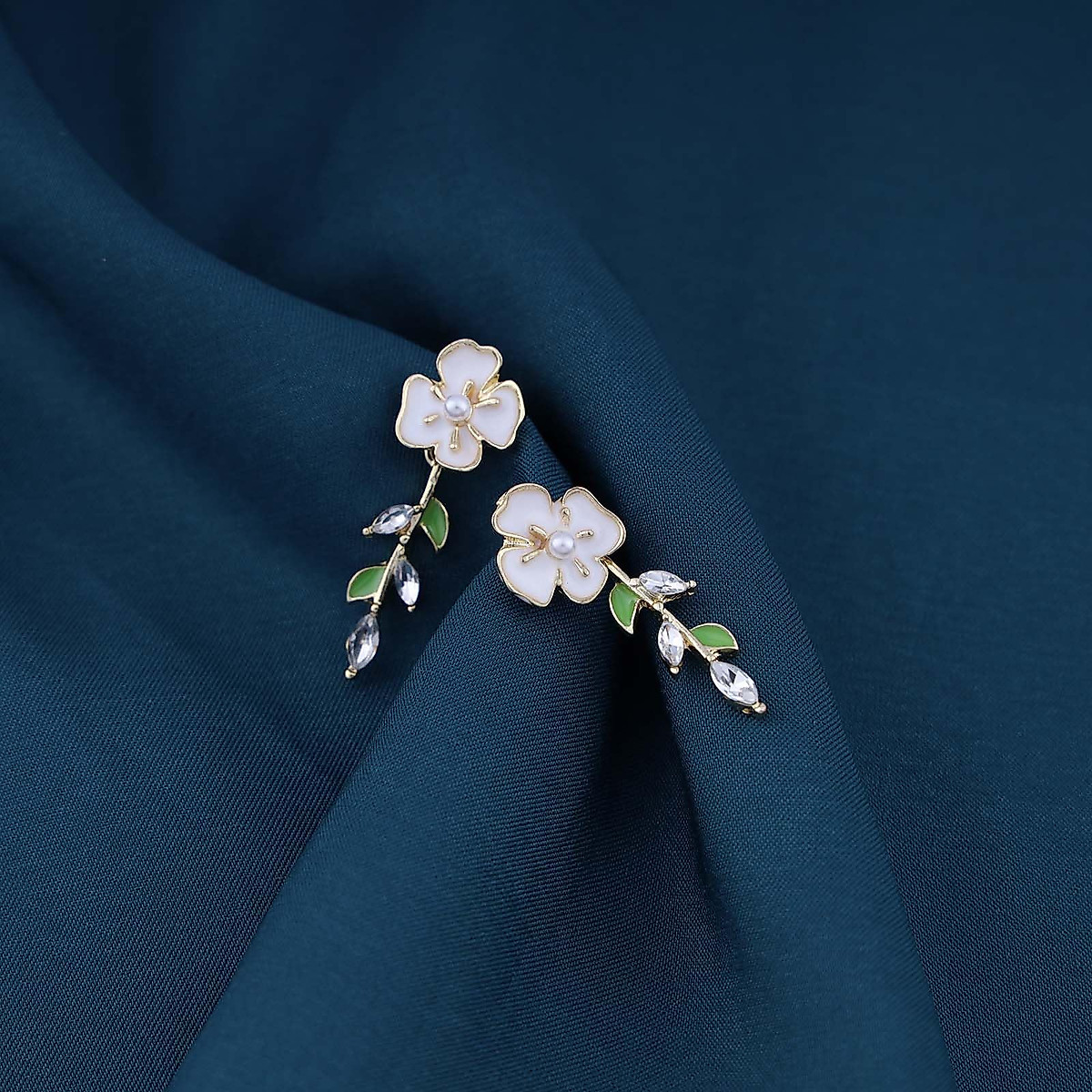 Sttiafay Vintage Pearl Flower Earrings Crystal Leaf Drop Earrings Gold Pearl Stud Earrings White Enamel Flower Earrings Jewelry for Women and Girls