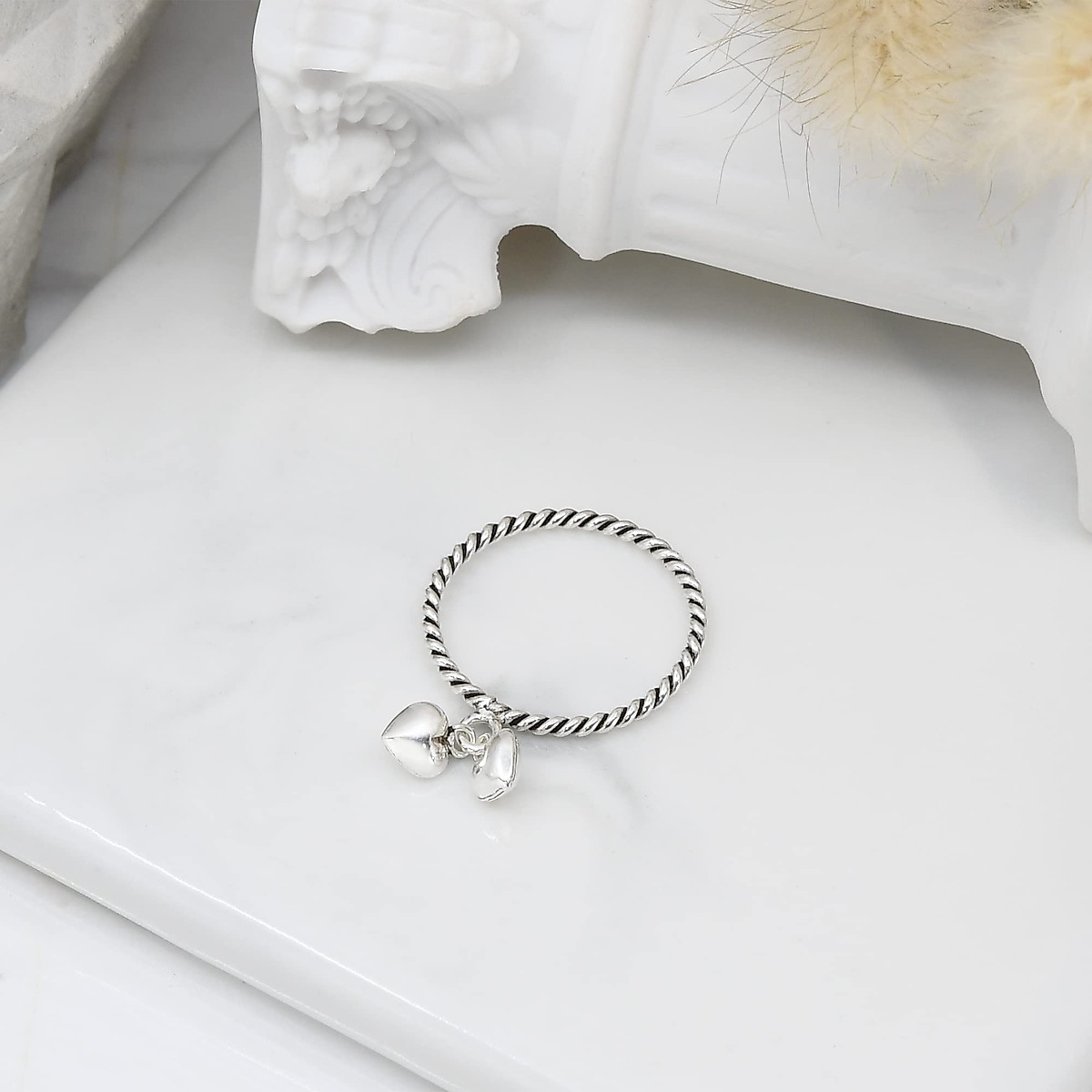 AeraVida Adorable Twin Hearts Dangle Twisted Band .925 Sterling Silver Ring | Cute Wedding Rings For Women | Chic Comfort Fit Silver Rings for Women |Size 8