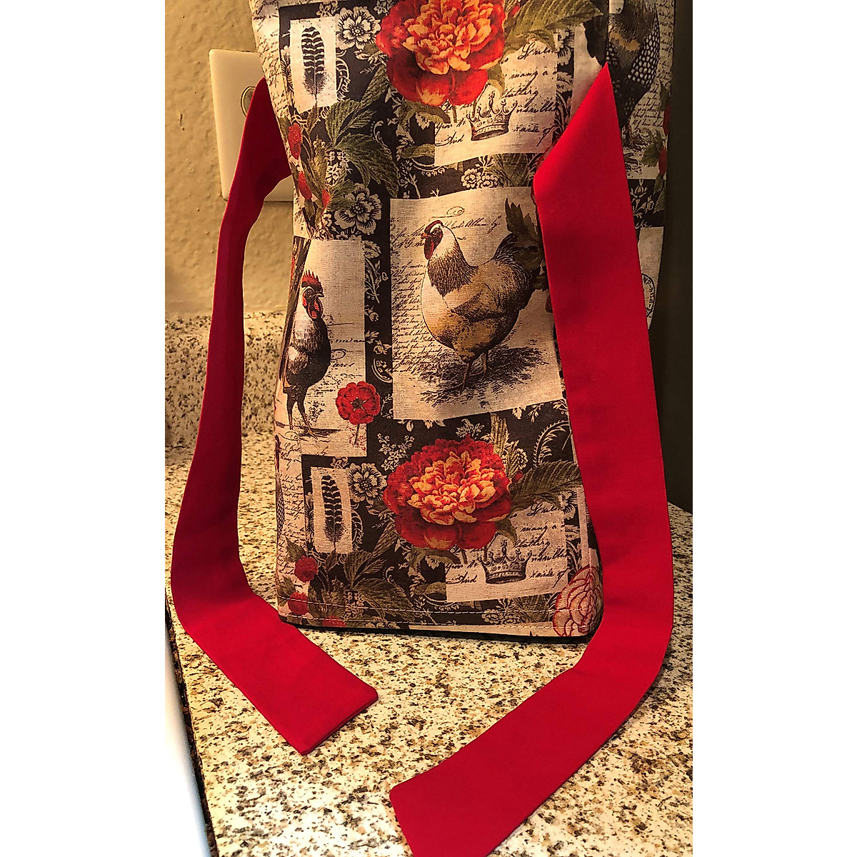 Blender Cover for Ninja-Reversible blender cover. Kitchen design: Rooster/Flowers/Ribbons to make your own adjustable bow.