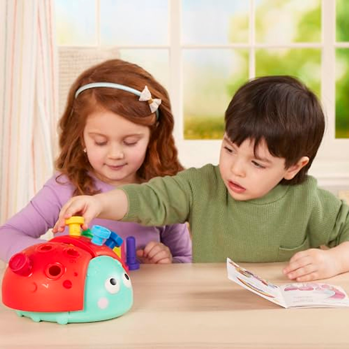 Battat Education – Fine Motor Peg Toy for Toddlers, Kids – Montessori Toy with Pegs – Educational & Developmental Toy – Learning Ladybug – 18 Months + – Learning Ladybug