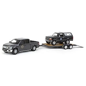 Truck 1/64 2018 Ford F-150 1992 Ford Bronco on Flatbed Trailer Montana Livestock Association Hitch & Tow 11 31150-C