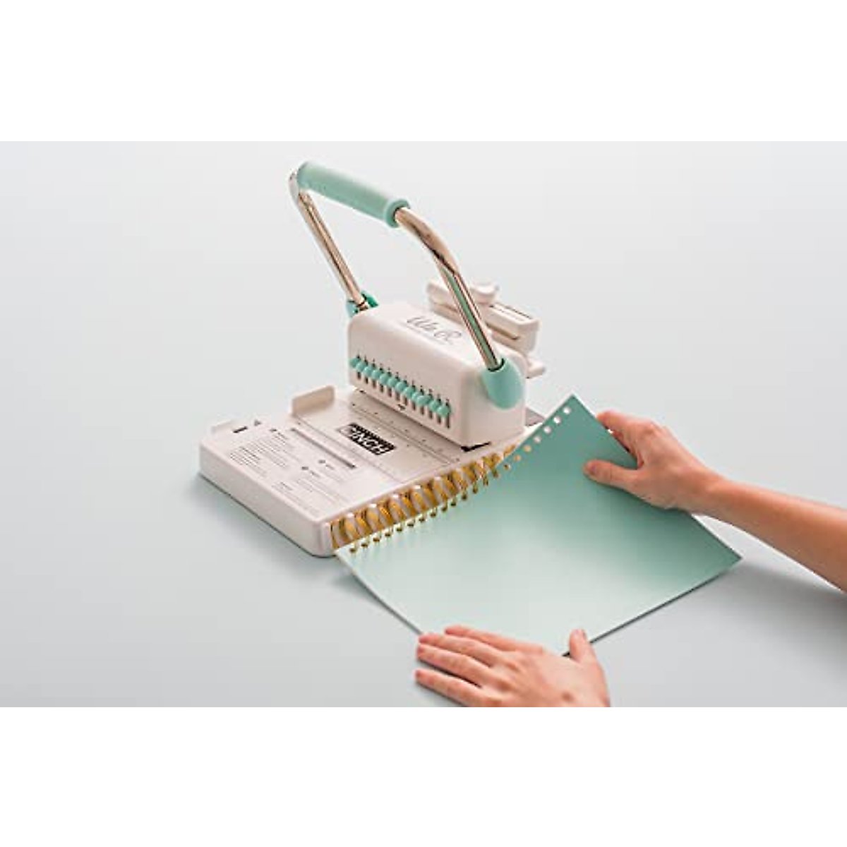 We R Memory Keepers The Cinch Book Binding Machine Version 2 | White