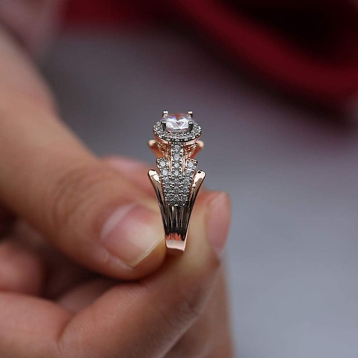 GUIDECUN Women's Rose Gold Exquisite Art Deco Wedding Engagement Ring Fashion All-Match Round White CZ Cubic Zirconia Ring Gift (US Size 8)