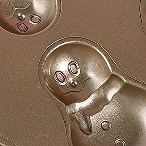 Carbon Steel Christmas Series Bakeware Professional Non-Stick Baking Pan Bread Moulds Cake Pan For Kitchen DIY Baking Cupcake Molds Free