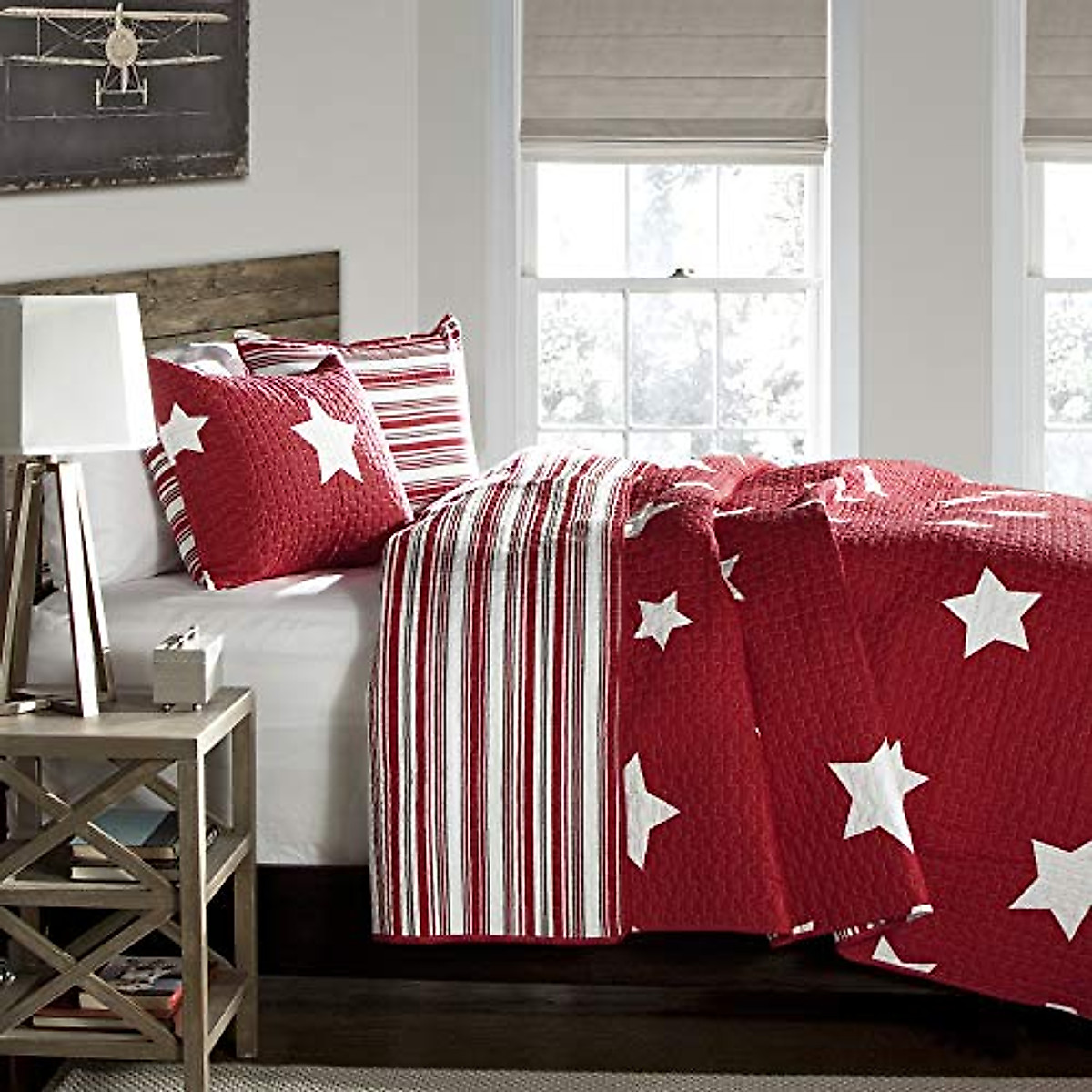 Lush Decor Red Star Quilt-Reversible 2 Piece Pattern Striped Bedding Set with Pillow Shams, Twin