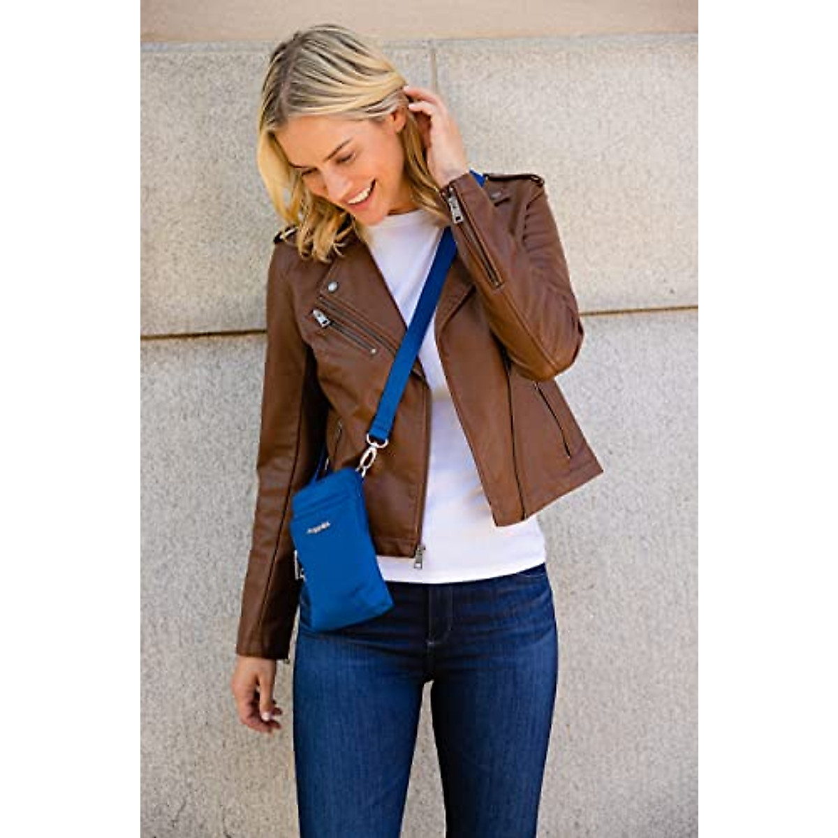 Baggallini Womens Securtex® Anti-theft Activity Crossbody Bag Cross Body, Black