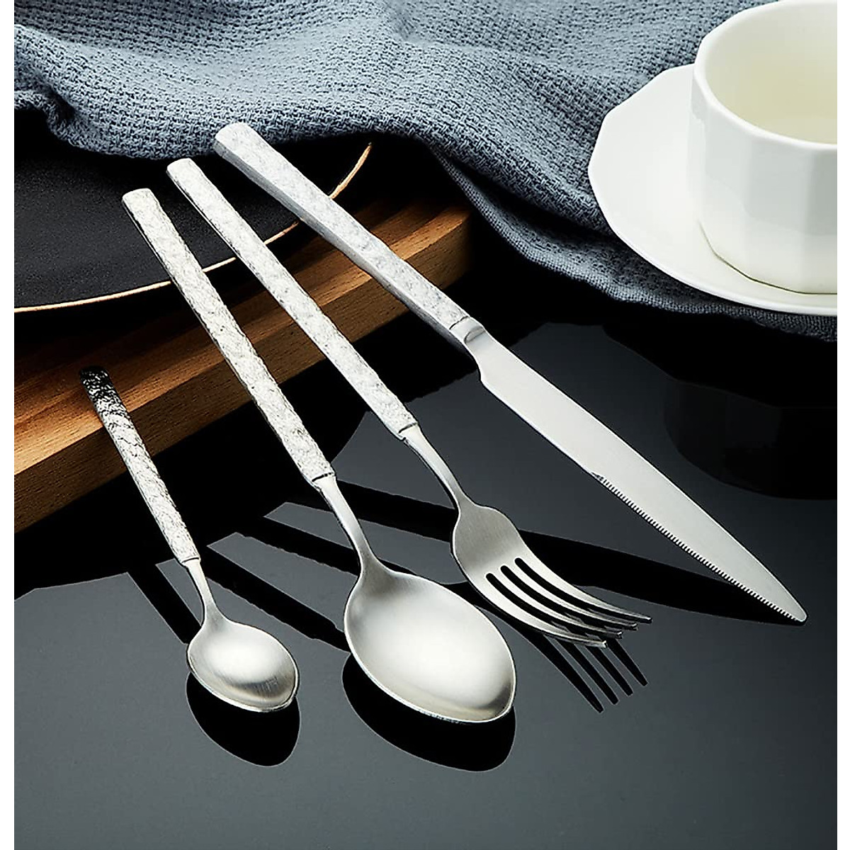 90-Piece Hammered Silverware Flatware Set for 18,Premium 18/10 Food-Grade Stainless Steel Tableware Utensil Cutlery Sets for Restaurant Hotel Family Gatherings Daily Use, Mirror Polished