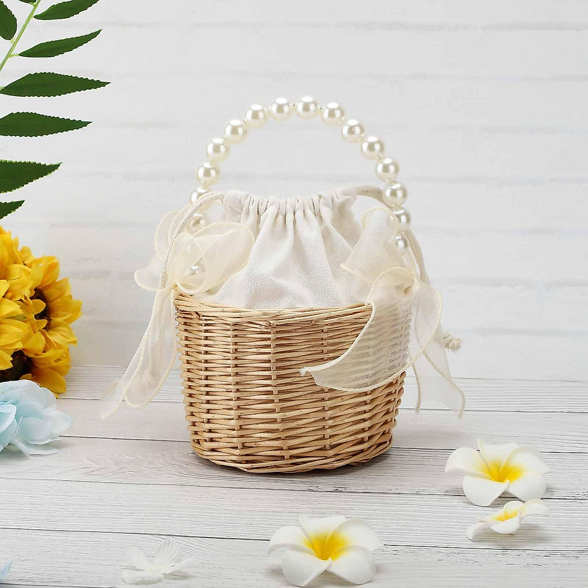 2PCS Wicker Rattan Flower Girl Basket Wedding Flower Girl Basket Pearl Carrying Basket Small Flower Basket with Pearl Handle Rattan Basket for Weddings Bridal Anniversary Party Decor(Brown)
