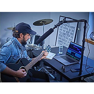 Elgato Master Mount L - Premium Desk Clamp with Pole extendable up to 125cm/49in and 1/4 inch Thread to Mount Lights, Cameras, and Microphones, perfect for Streaming, Videoconferencing, and Studios