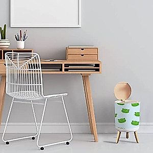 Small Trash Can with Lid Seamless with Cute Frogs for Kids Stock 7 Liter Round Garbage Can Elasticity Press Cover Lid Wastebasket for Kitchen Bathroom Office 1.8 Gallon