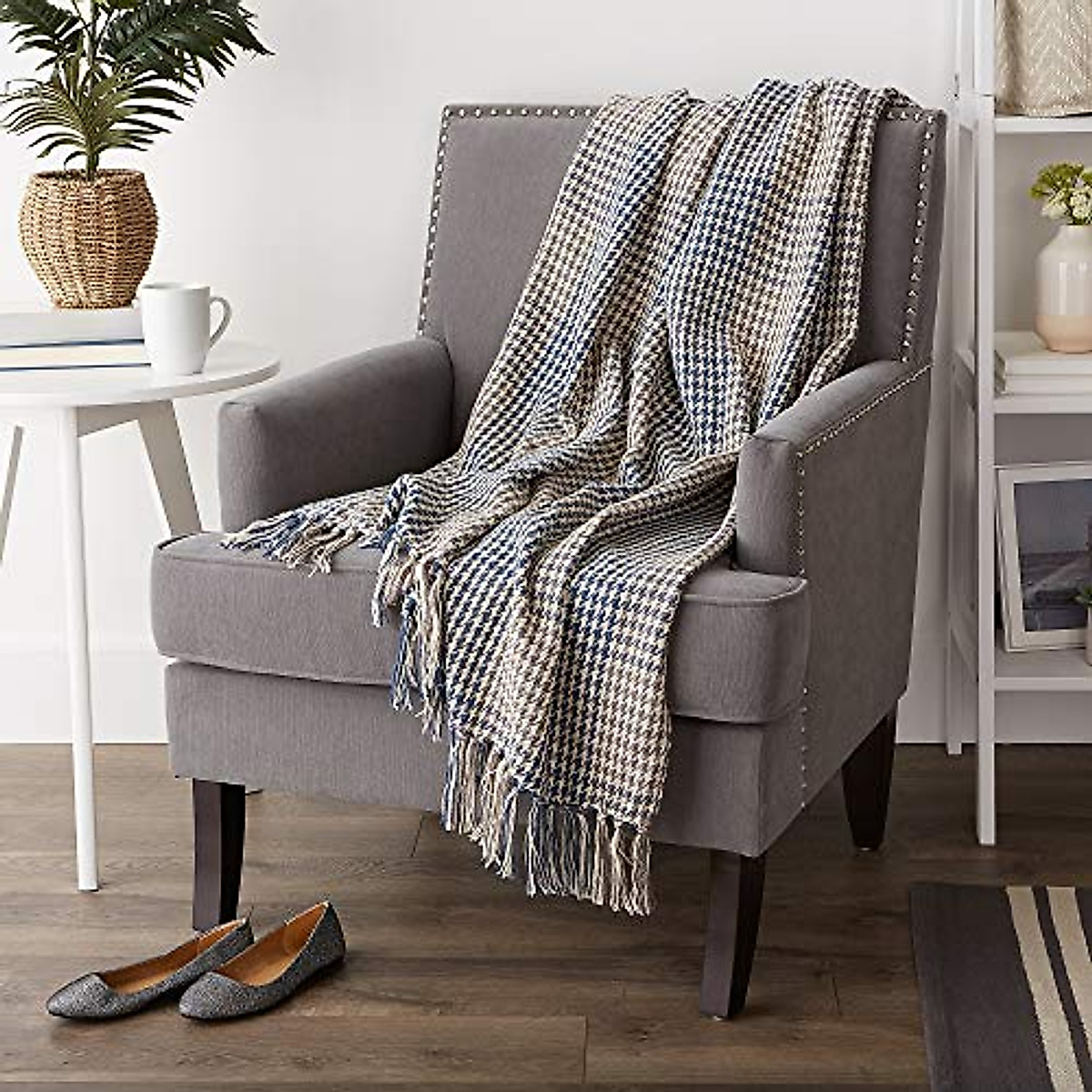 DII California Casual Houndstooth Woven Throw, French Blue & Gray, 50x60