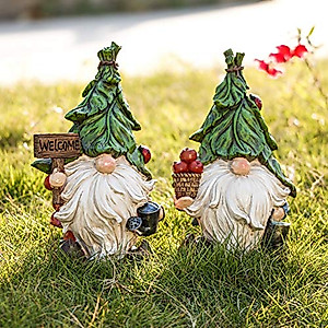 TERESA'S COLLECTIONS Garden Gnomes Statues Decorations for Yard, Set of 2 Cute Gnomes Holding Welcome Sign Garden Sculptures Figurines for Outdoor Patio Lawn Ornament Birthday Housewarming Gift