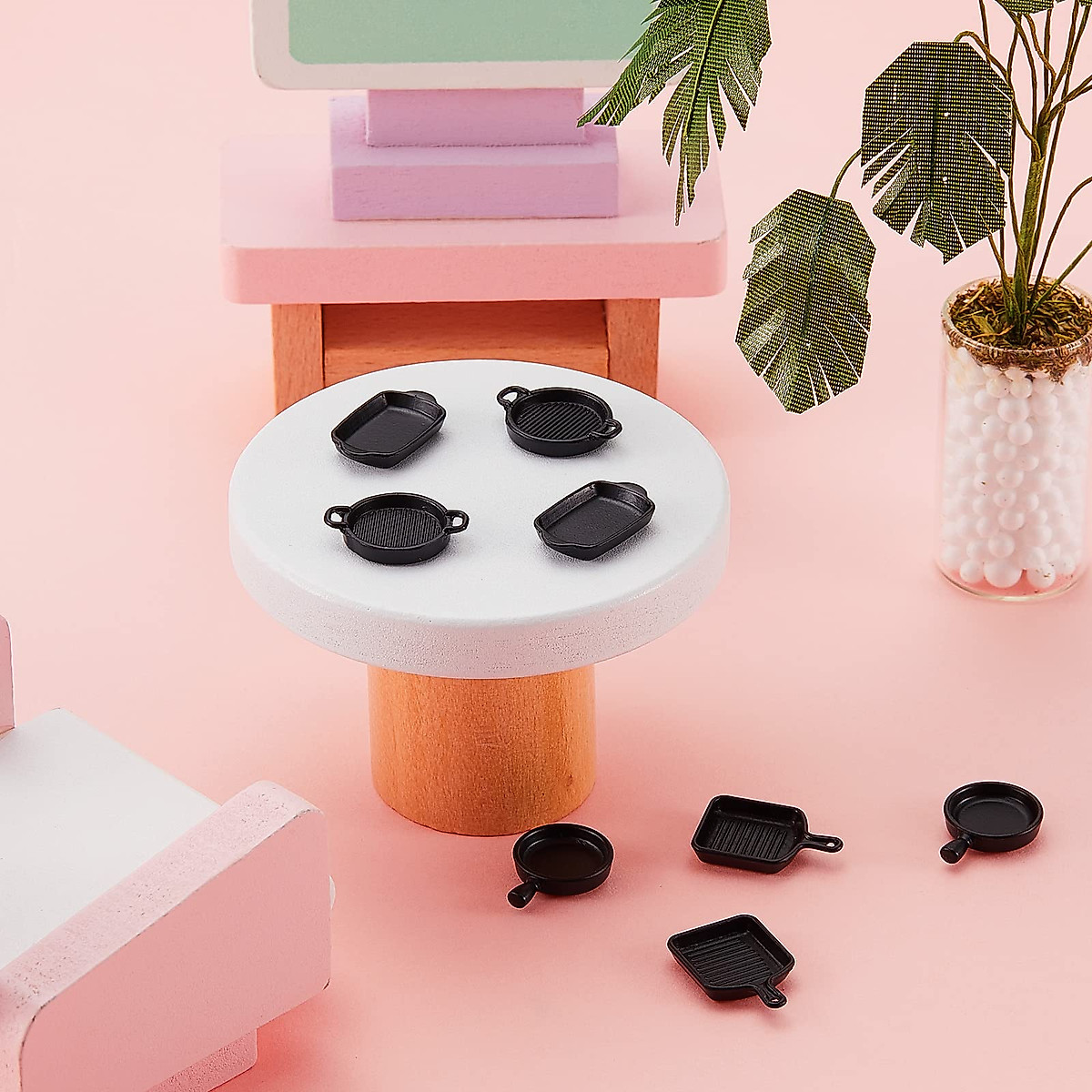 Skylety 8 Pcs Dollhouse Kitchen Accessories Dollhouse Metal Miniature Pots and Pans Mini Kitchen Stovetop Cookware Dollhouse Christmas Role Play Party Decoration Supplies