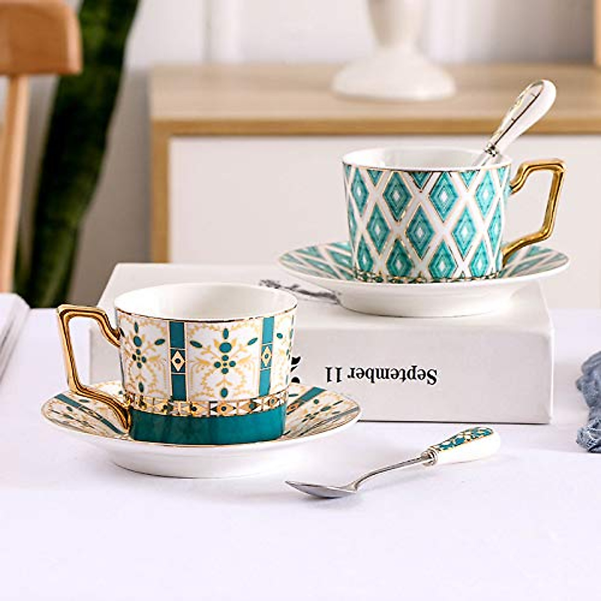 Coffee Cup Gift Box with Gold Trim Tea Cup Saucer Spoon Set Ceramic Coffee Cups British Coffee Cups for Coffee Drinks Latte Tea (Pattern 1 Suit of 2(With Pack))