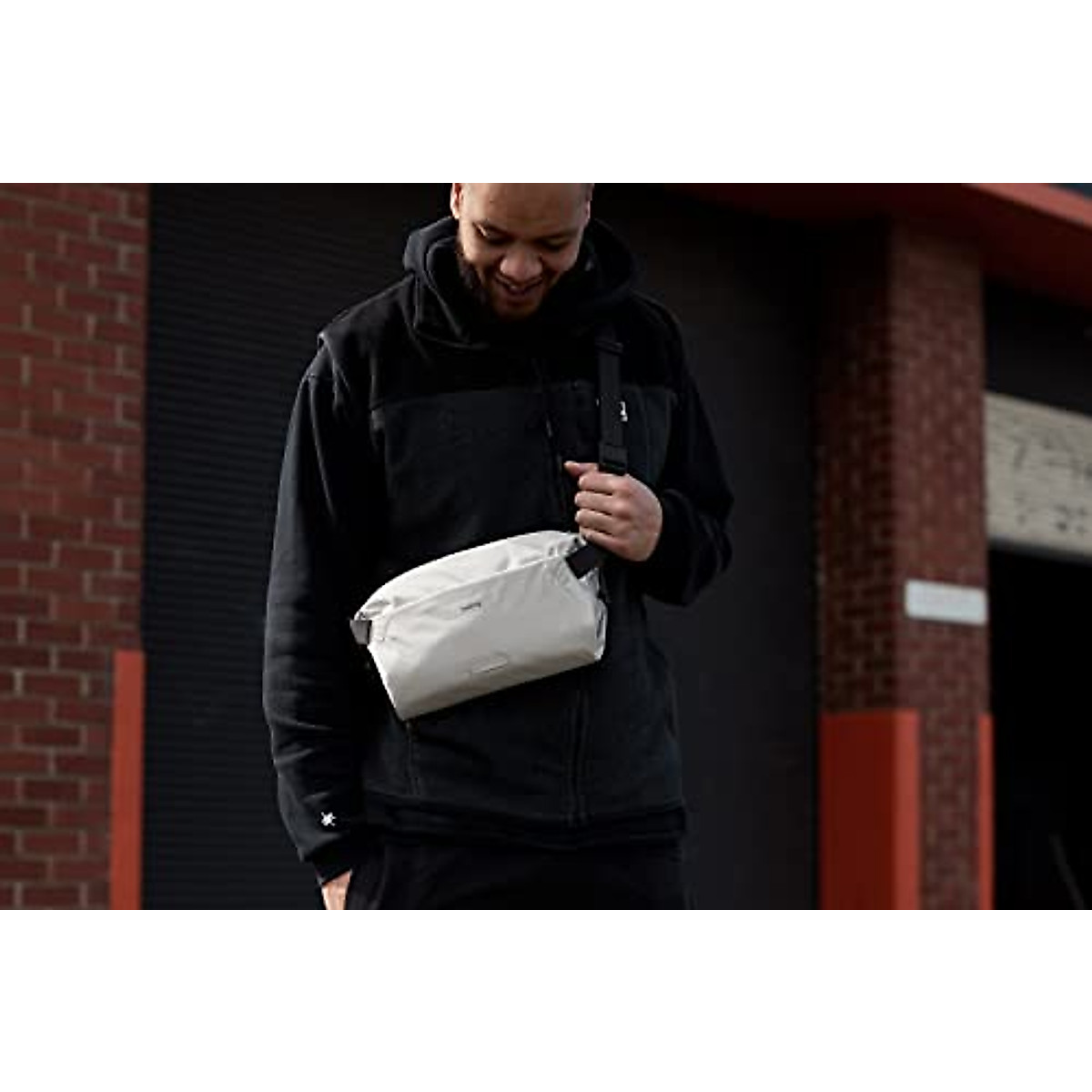 Bellroy Lite Sling (lightweight crossbody bag) - Shadow