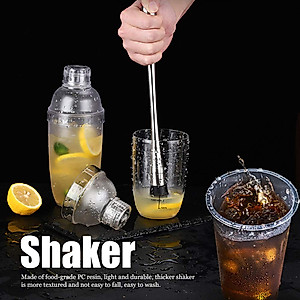 Cocktail Shaker, Plastic Drink Mixer Ice Tea Shaker Bottle Cup with Scales for Bar(700ml)