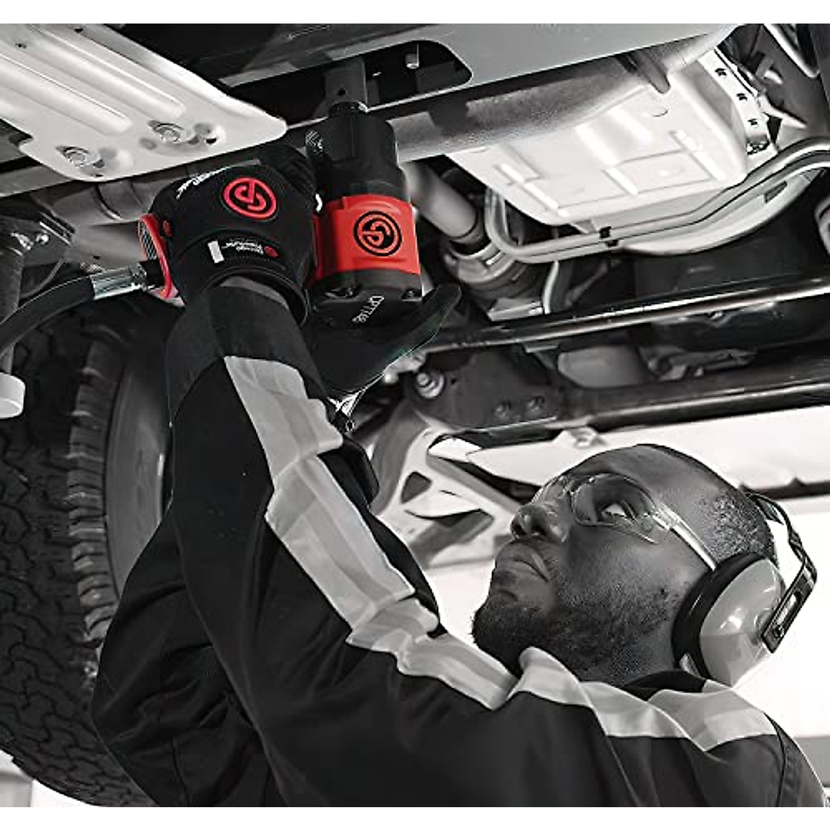 Chicago Pneumatic CP7748 Air Impact Wrench (1/2 Inch), Air Impact Gun Industrial Repair & Assembly Tool, Pistol Handle, Twin Hammer, Max Torque Output 959 ft. lbf/1300 Nm, 7000 RPM