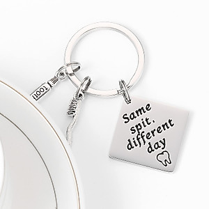 HUTIMY Dentist Gifts Keychain for Men Women Funny Dental Hygienist Gift Ideas with Tooth Charm Dentists Assistant Key Chains Jewelry Dental Keychain