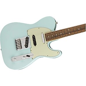 Fender Deluxe Nashville Telecaster Electric Guitar - Pau Ferro Fingerboard - Daphne Blue