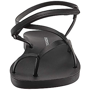 Amazon Essentials Women's Strappy Footbed Sandal, Black, 7.5