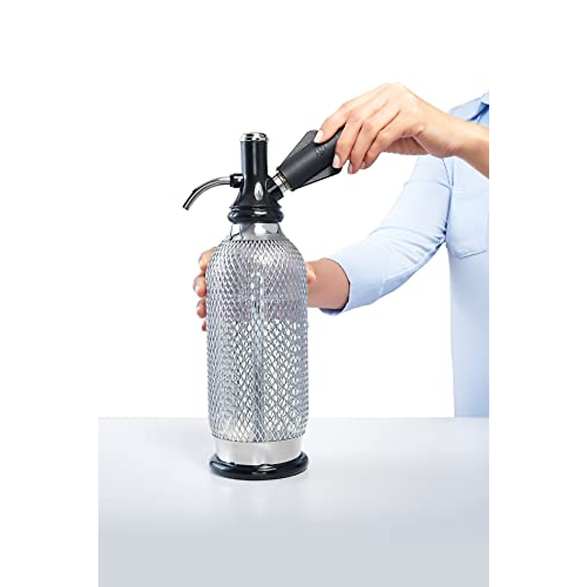 iSi North America Soda Siphon Classic Mesh Sodamaker for Making Carbonating Beverages, 1 Quart, Stainless Steel