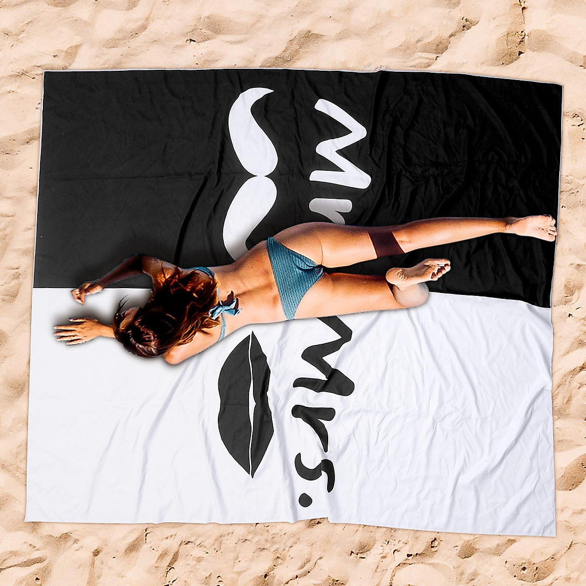 Rtteri 14 Pieces Wedding Gifts for Couple Mr and Mrs Honeymoon Gifts Bride and Groom Gifts Include Wedding Towels 20 oz Wine Tumbler Hat Passport Holder Baggage Tag Glass Bottle Honeymoon Tote Bag