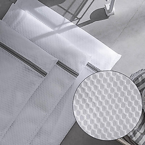 Lingerie Bags for Washing Delicates, Mesh Laundry Bags for Washing Machine. 2Pcs(20" x 24").