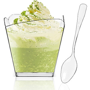 PLAZOTTA 100 Pack 3.5 oz Clear Plastic Dessert Cups with 100 Tasting Spoons, Square Parfait Appetizer Cups for Party, Weddings