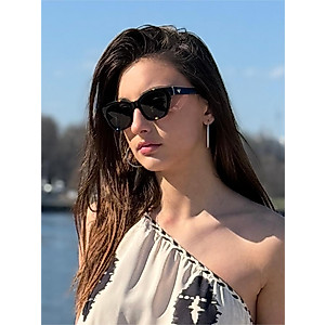 LVIOE Small Polarized Sunglasses for Women Trendy Classic Cat Eye Sun Glasses for Narrow Face with UV400 Protection LS2315