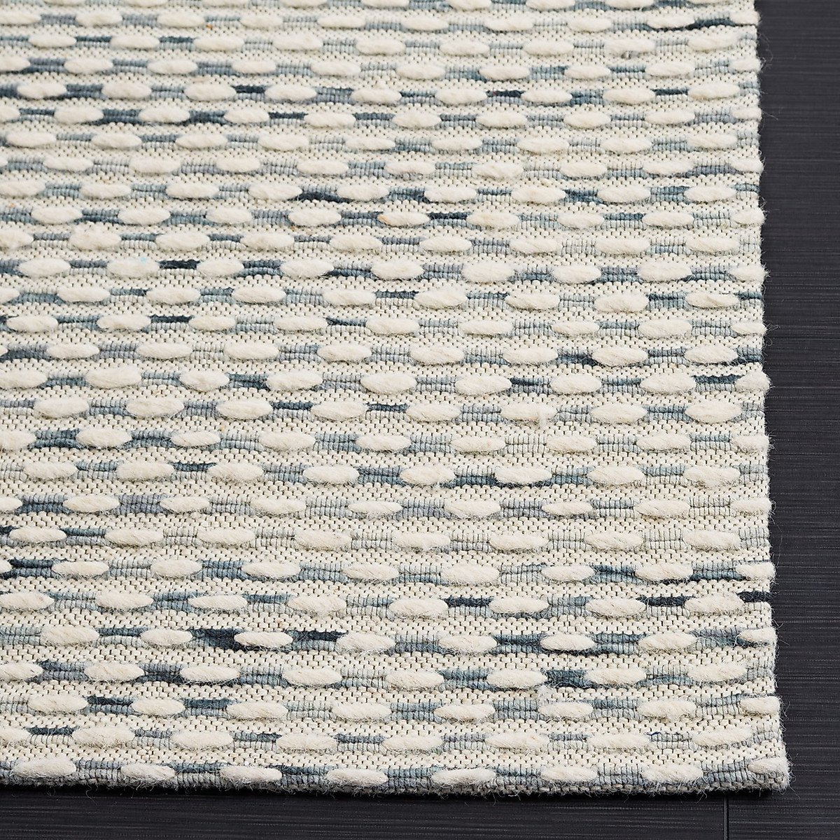 SAFAVIEH Marbella Collection Runner Rug - 2'3" x 12', Beige & Blue, Handmade Wool, Ideal for High Traffic Areas in Living Room, Bedroom (MRB158L)