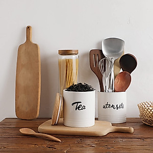 LEETOYI Porcelain Food Storage Containers with Lid, 4.5 Inch 31oz White, Labeled Tea