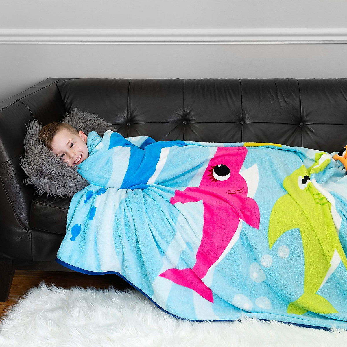 Franco Kids Bedding Super Soft Micro Raschel Blanket, 62 in x 90 in, Baby Shark