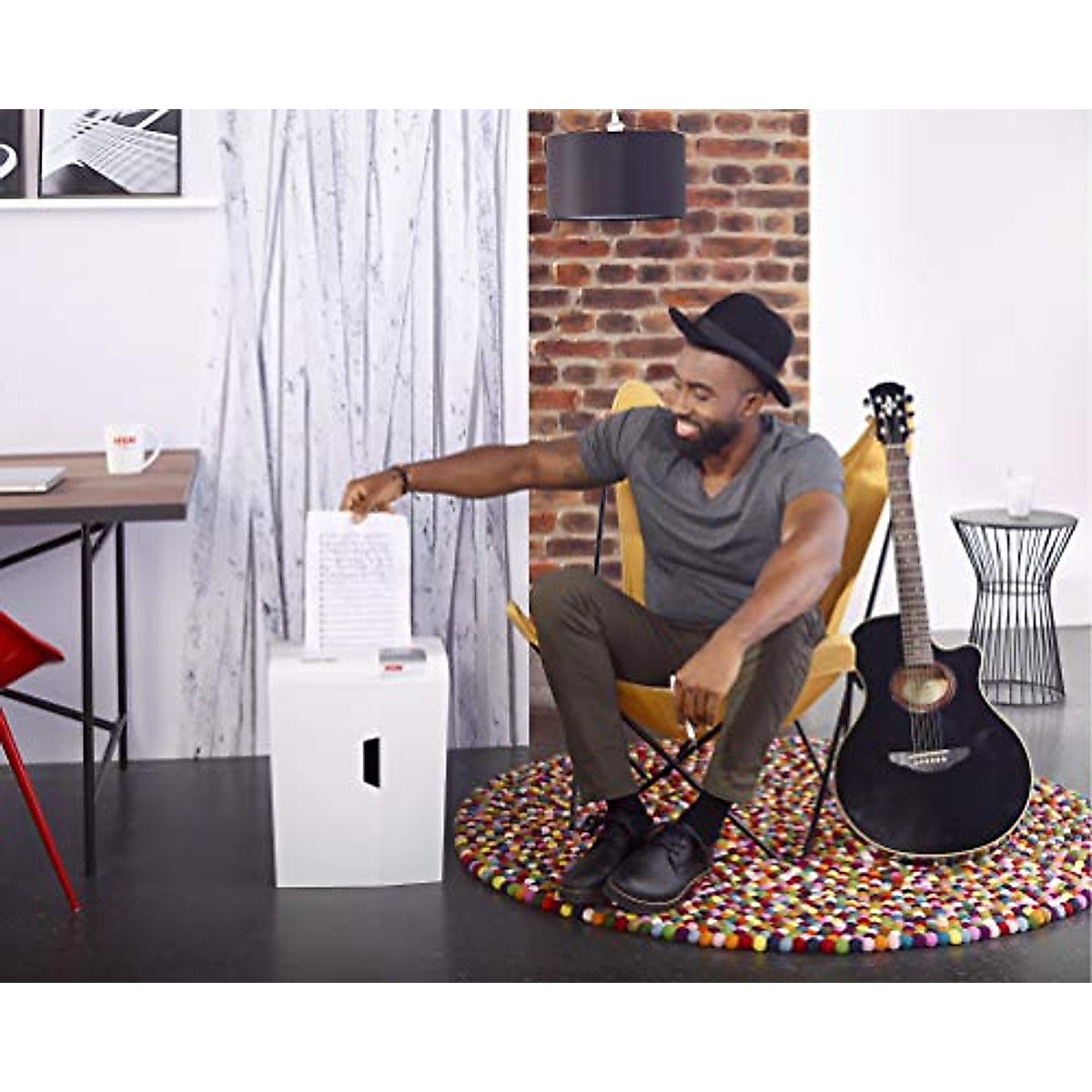 HSM shredstar S25 Strip-Cut Shredder; Shreds Up to 25 Sheets; 6.9-Gallon Capacity Shredder, White