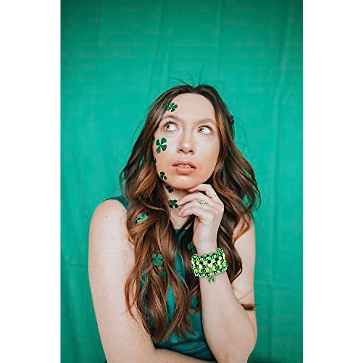 BSJELL 5 Pack Beaded Bracelet Stackable Christmas Thanksgiving St. Patrick’s Day Valentine's Day Beaded Stretch Bracelet Holiday Charm Bracelets Festive Jewelry Gifts for Women (Green)