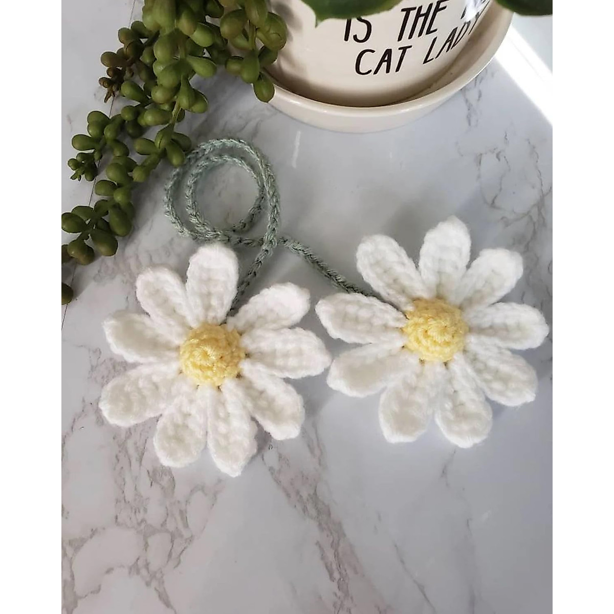 Crochet Daisy Car Accessories for Women Cute Rear View Mirror Hanging Charms Handmade Daisy Flower Gifts for Crochet Lovers Car Decor Automotive Interior Aesthetic(White)