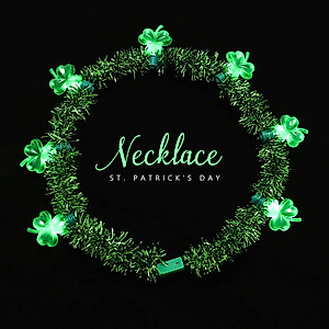 Jeairts Led St.Patrick's Day Necklace Glowing Shamrocks Necklaces with Irish Green Bracelet Lucky Clover Pendant Necklace Irish Party Costume Accessories